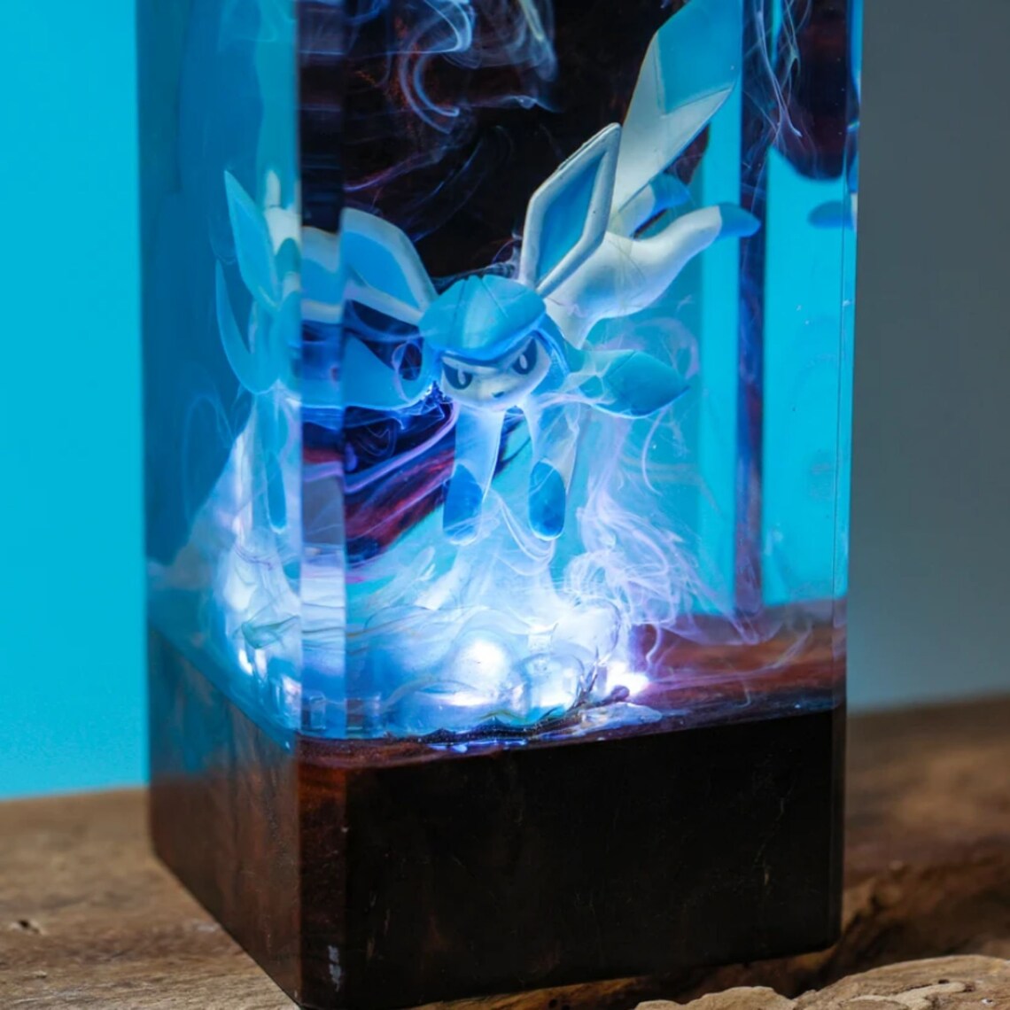 Glaceon Pokemon Epoxy Lamp - AnimeBape